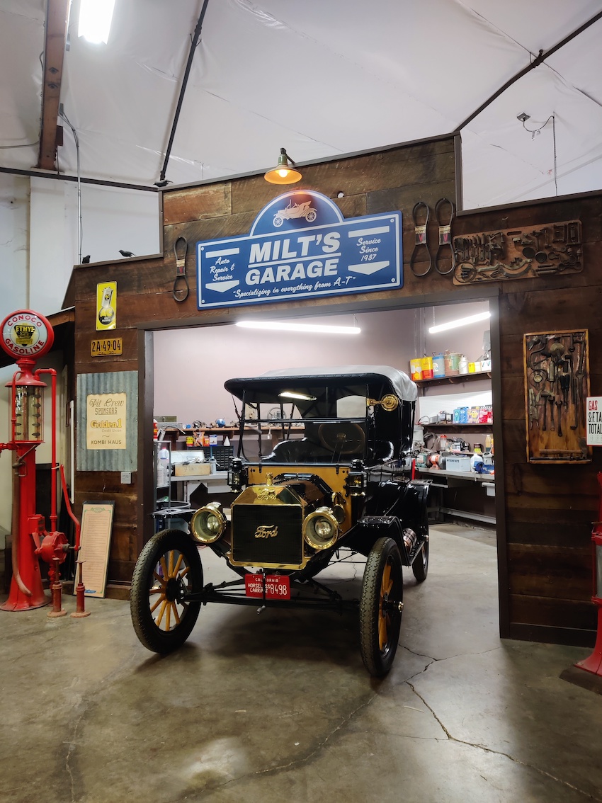 California Automobile Museum - Automobile Museums