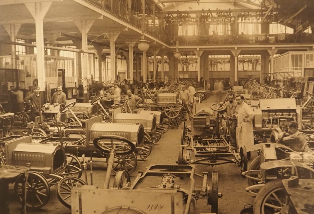 Gaston Garino Museum - De Dion Bouton - Automobile Museums