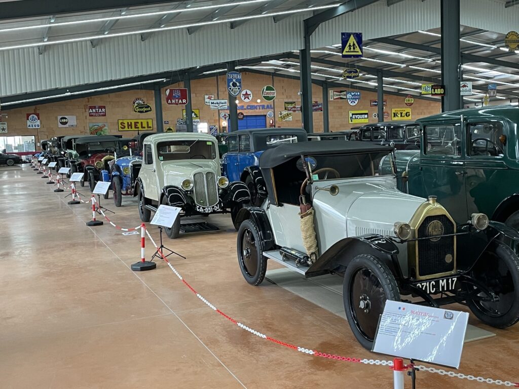 Visite du Musée Automobile de l’Aunis - Automobile Museums