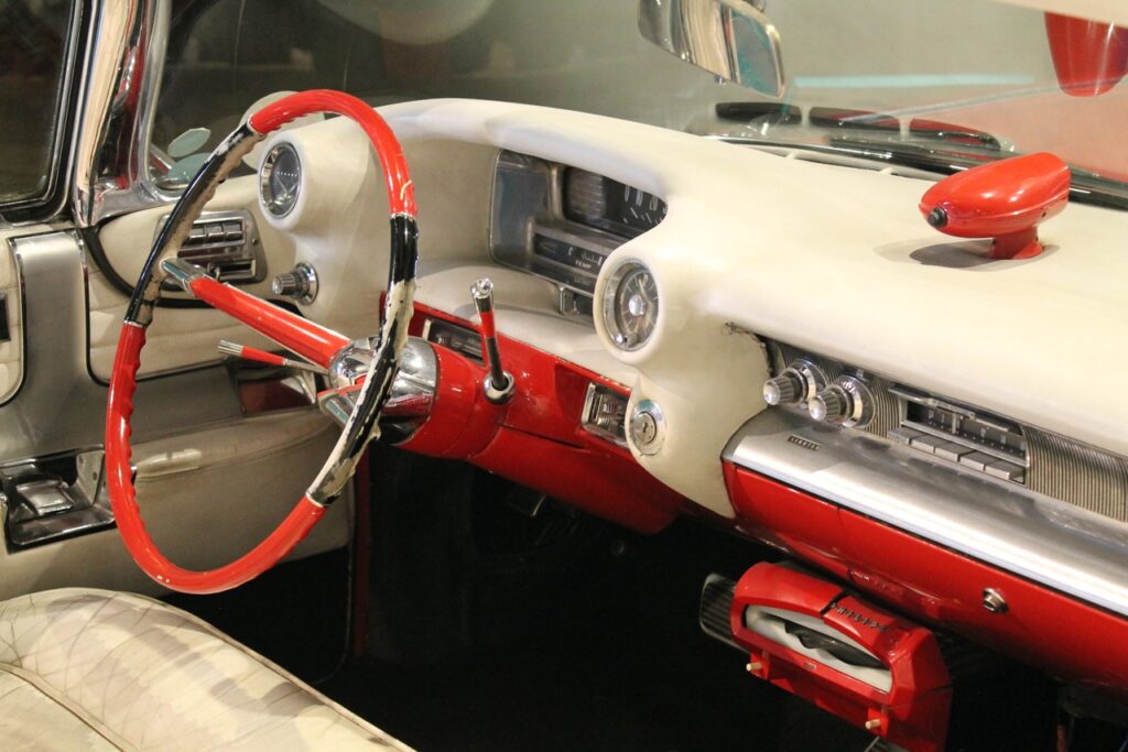 Motopia? Past Future Visions - Automobile Museums