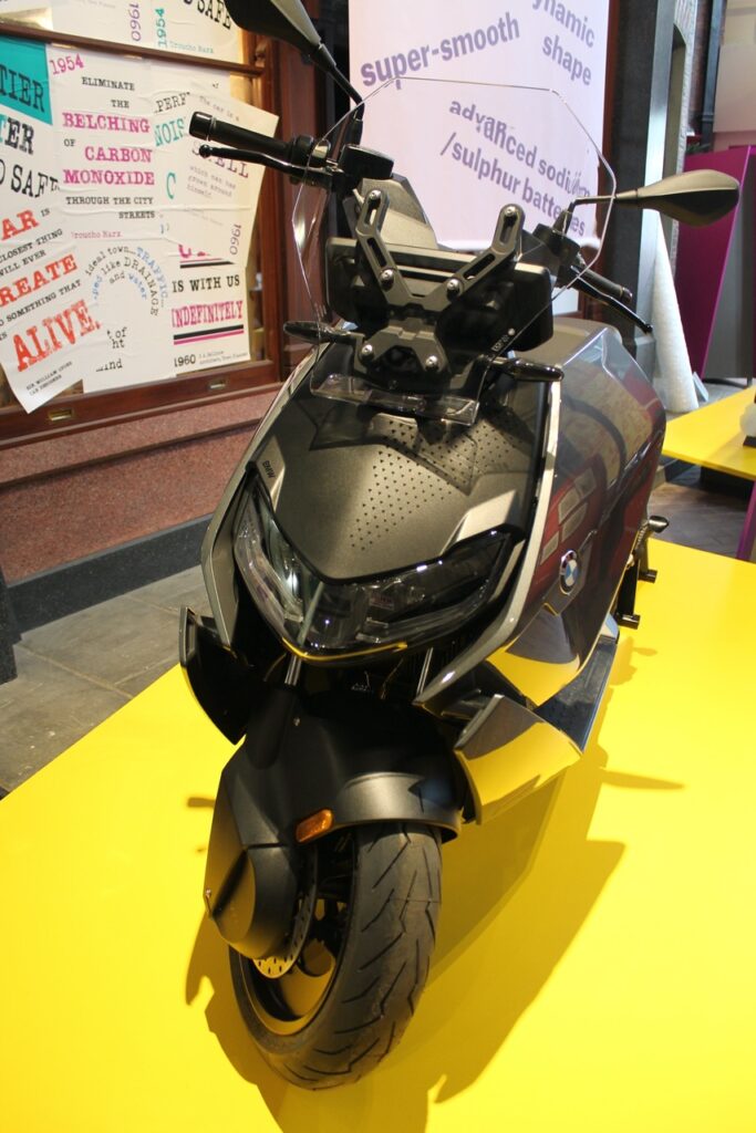 Motopia? Past Future Visions - Automobile Museums