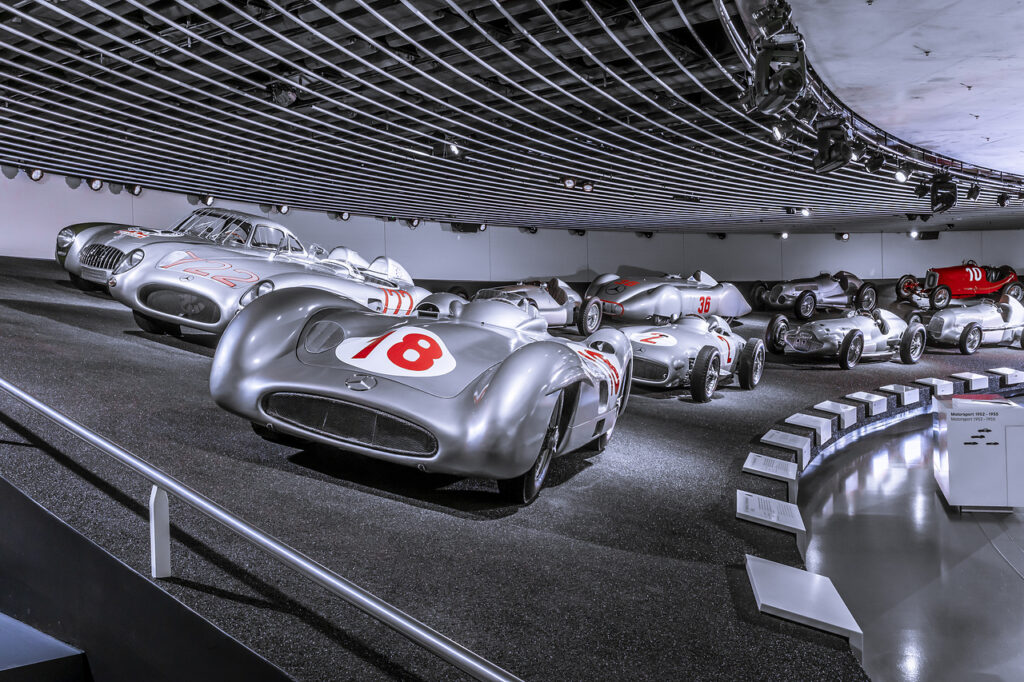 Mercedes-Benz Museum - Automobile Museums