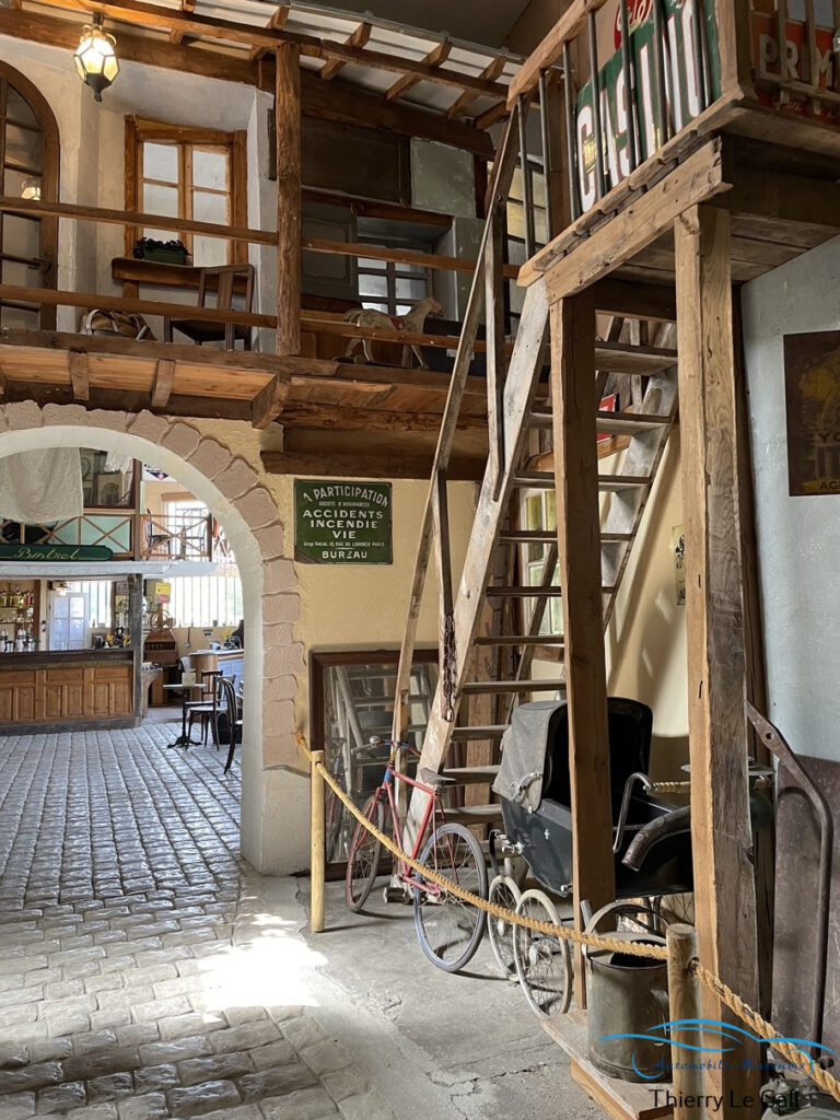 Musée La Rue du temps qui passe - Automobile Museums