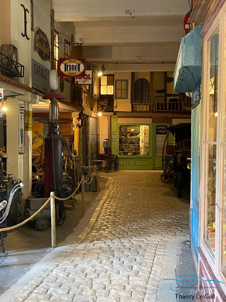 Musée La Rue du temps qui passe - Automobile Museums