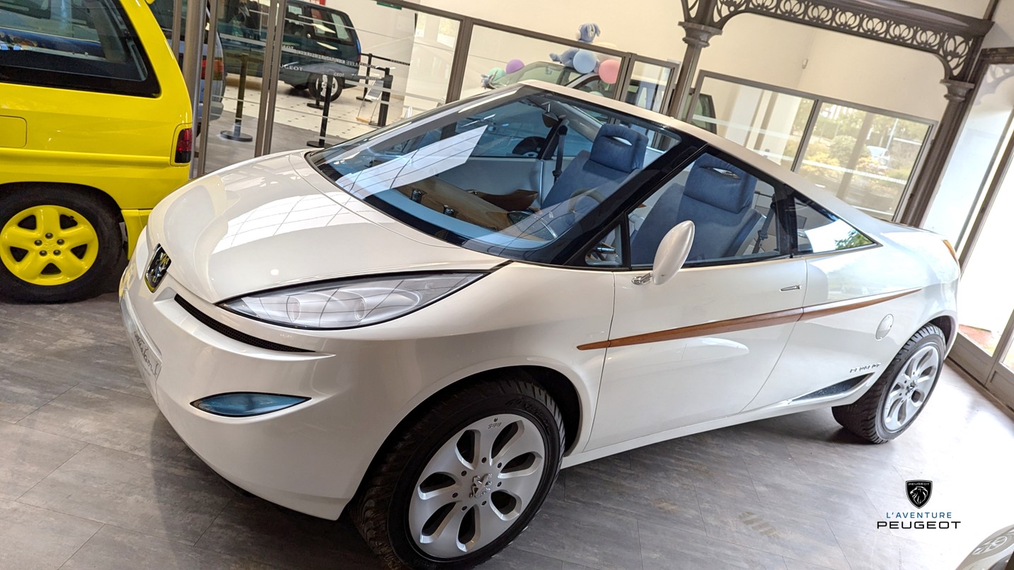 Peugeot 806 – 30 Years - Automobile Museums